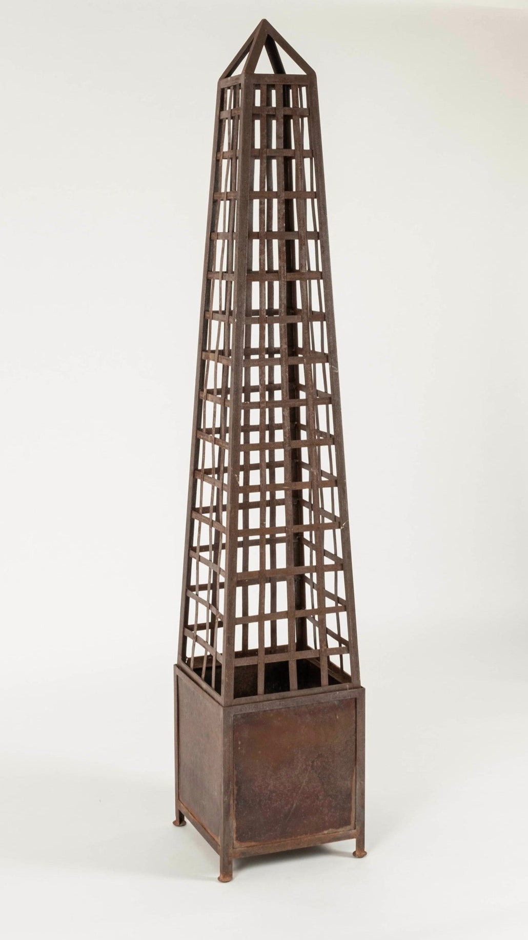 Pair Monumental Iron Latticework Obelisk Planters – Moxie Interiors